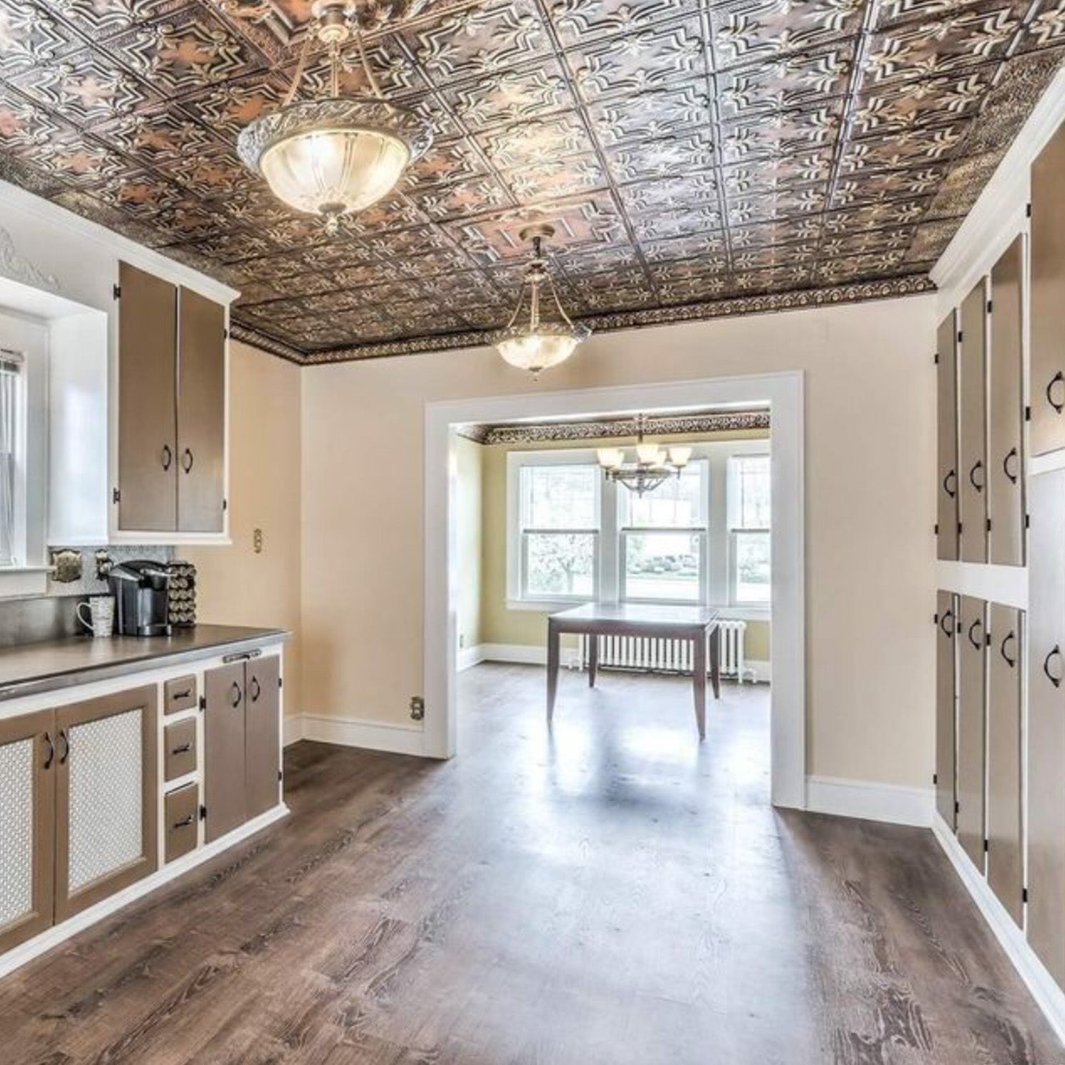 Tin Ceiling Tile Pattern #16 | American Tin Ceilings